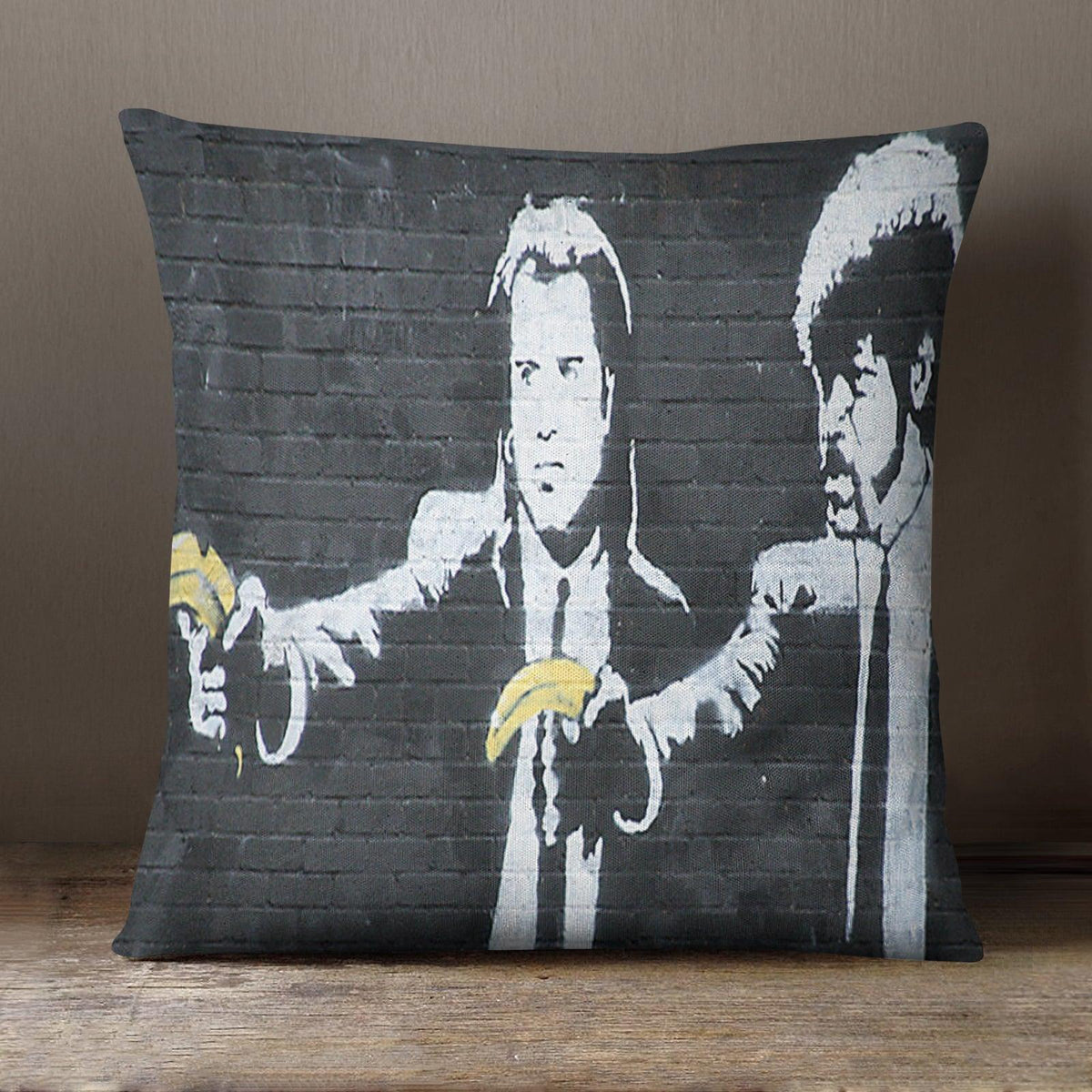 Banksy Pulp Fiction - 40 x 40 cm Cushion (L0473) – Yoosh